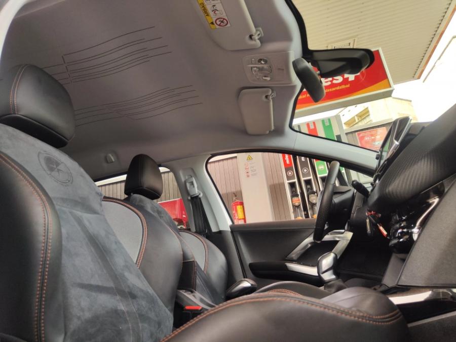 White Peugeot 2008 2015 in Riga, with an engine capacity of 1.20 L and mileage of 99 thousand km for 6990 €, photo 27 on AUTOMOTO.COM.LV