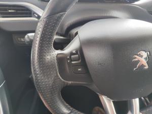 White Peugeot 2008 2015 in Riga, with an engine capacity of 1.20 L and mileage of 99 thousand km for 6990 €, photo 32 on AUTOMOTO.COM.LV