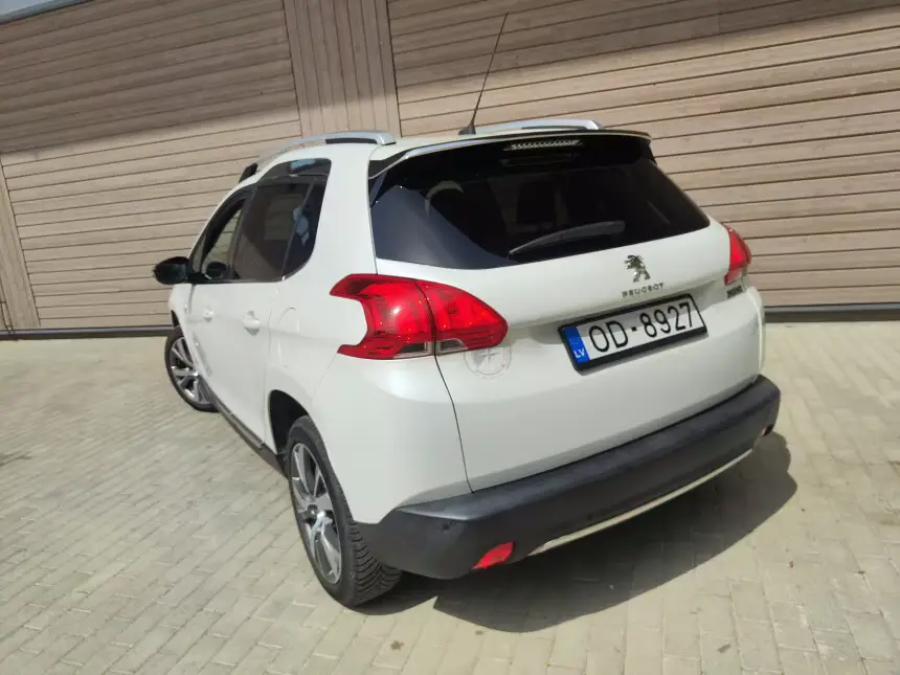Balts Peugeot 2008 2015 Jelgava, ar dzinēja tilpumu 1.20 L un nobraukumu 99 tūkst. km par 6990 €, foto 3 vietnē AUTOMOTO.COM.LV