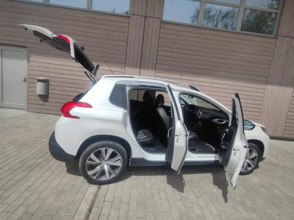 Balts Peugeot 2008 2015 Jelgava, ar dzinēja tilpumu 1.20 L un nobraukumu 99 tūkst. km par 6990 €, foto 10 vietnē AUTOMOTO.COM.LV