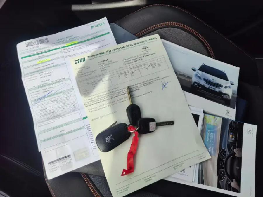 Balts Peugeot 2008 2015 Jelgava, ar dzinēja tilpumu 1.20 L un nobraukumu 99 tūkst. km par 6990 €, foto 15 vietnē AUTOMOTO.COM.LV