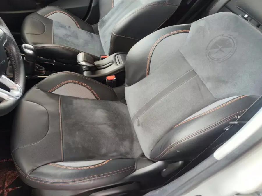 Balts Peugeot 2008 2015 Jelgava, ar dzinēja tilpumu 1.20 L un nobraukumu 99 tūkst. km par 6990 €, foto 21 vietnē AUTOMOTO.COM.LV