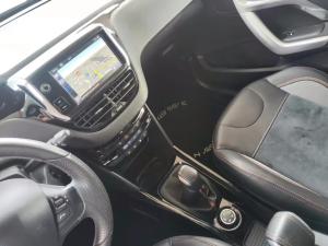 Balts Peugeot 2008 2015 Jelgava, ar dzinēja tilpumu 1.20 L un nobraukumu 99 tūkst. km par 6990 €, foto 22 vietnē AUTOMOTO.COM.LV