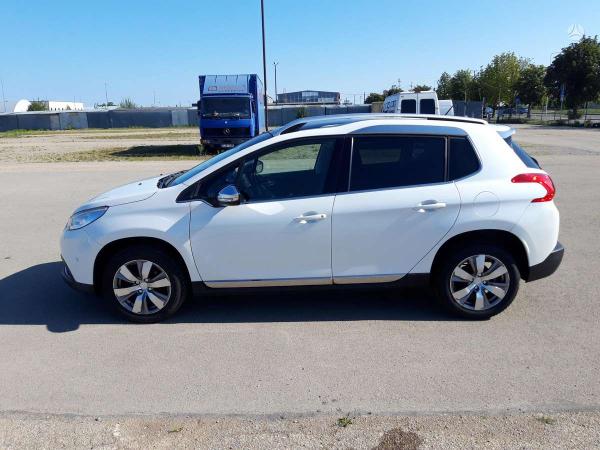 White Peugeot 2008 2015 in Siauliai, with an engine capacity of 1.20 L and mileage of 225 thousand km for 5850 €, photo 6 on AUTOMOTO.COM.LV