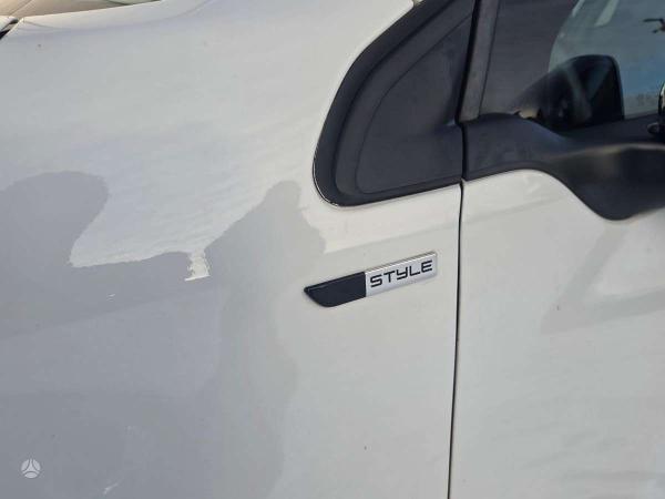 Balts Peugeot 2008 2016 Kretinga, ar dzinēja tilpumu 1.20 L un nobraukumu 116 tūkst. km par 5999 €, foto 11 vietnē AUTOMOTO.COM.LV