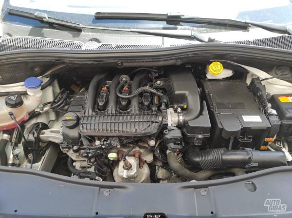 Balts Peugeot 2008 2019 Šauļi, ar dzinēja tilpumu 1.20 L un nobraukumu 47 tūkst. km par 7000 €, foto 8 vietnē AUTOMOTO.COM.LV
