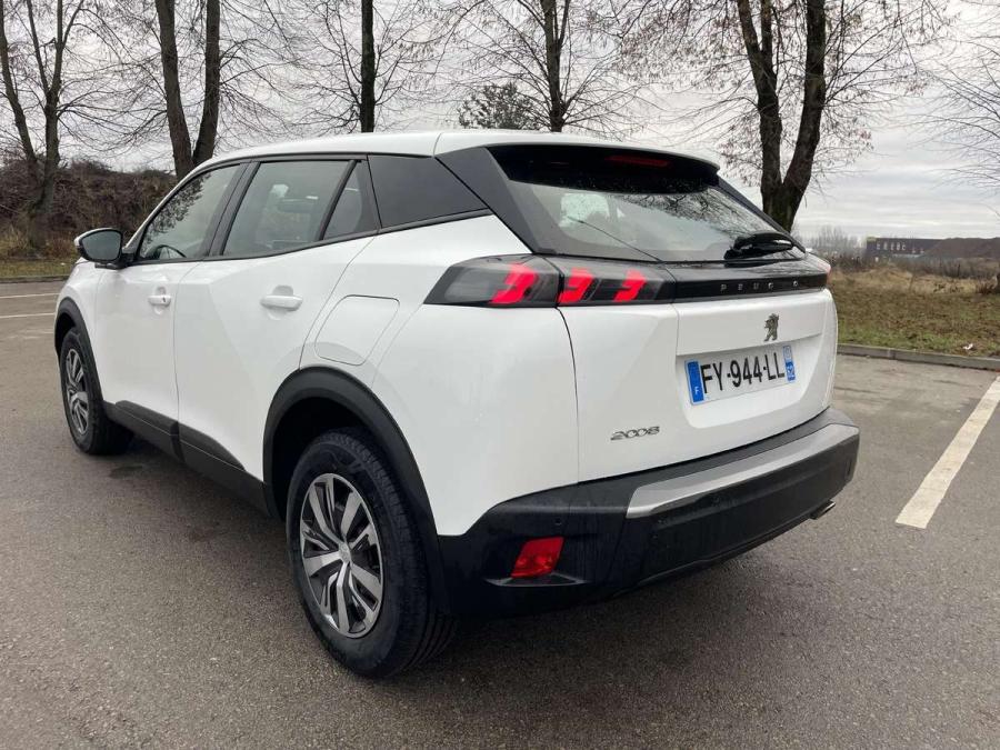 White Peugeot 2008 2021 in Taurage, with an engine capacity of 1.50 L and mileage of 290 thousand km for 9300 €, photo 5 on AUTOMOTO.COM.LV