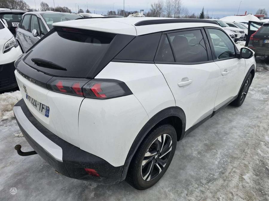 White Peugeot 2008 2021 in Taurage, with an engine capacity of 1.50 L and mileage of 230 thousand km for 10000 €, photo 22 on AUTOMOTO.COM.LV
