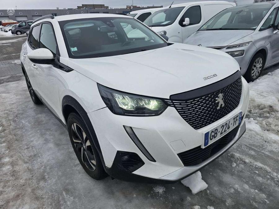 White Peugeot 2008 2021 in Taurage, with an engine capacity of 1.50 L and mileage of 230 thousand km for 10000 €, photo 23 on AUTOMOTO.COM.LV