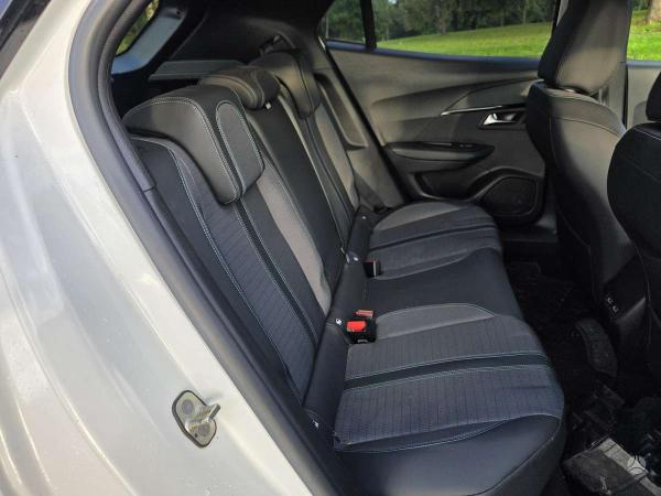 Balts Peugeot 2008 2021 Tauragė, ar dzinēja tilpumu 1.50 L un nobraukumu 230 tūkst. km par 8700 €, foto 11 vietnē AUTOMOTO.COM.LV