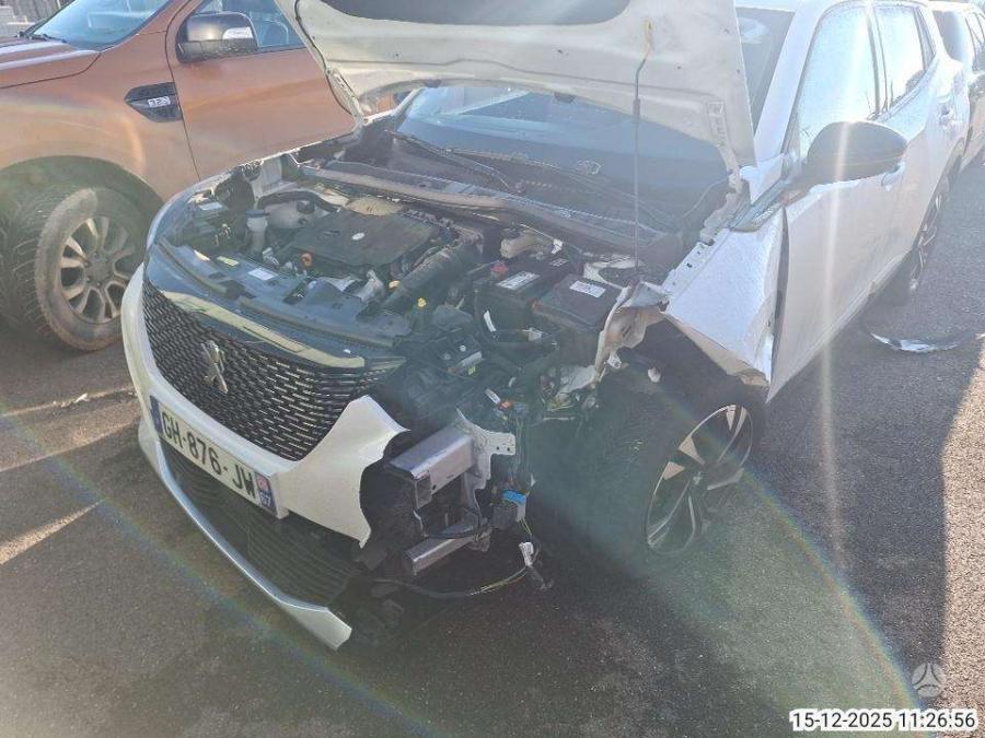 White Peugeot 2008 2022 in Taurage, with an engine capacity of 1.50 L and mileage of 60 thousand km for 8000 €, photo 4 on AUTOMOTO.COM.LV