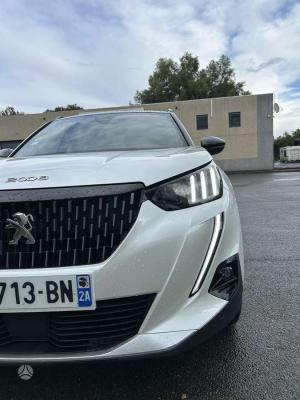Balts Peugeot 2008 2022 Tauragė, ar dzinēja tilpumu 1.50 L un nobraukumu 264 tūkst. km par 9950 €, foto 6 vietnē AUTOMOTO.COM.LV