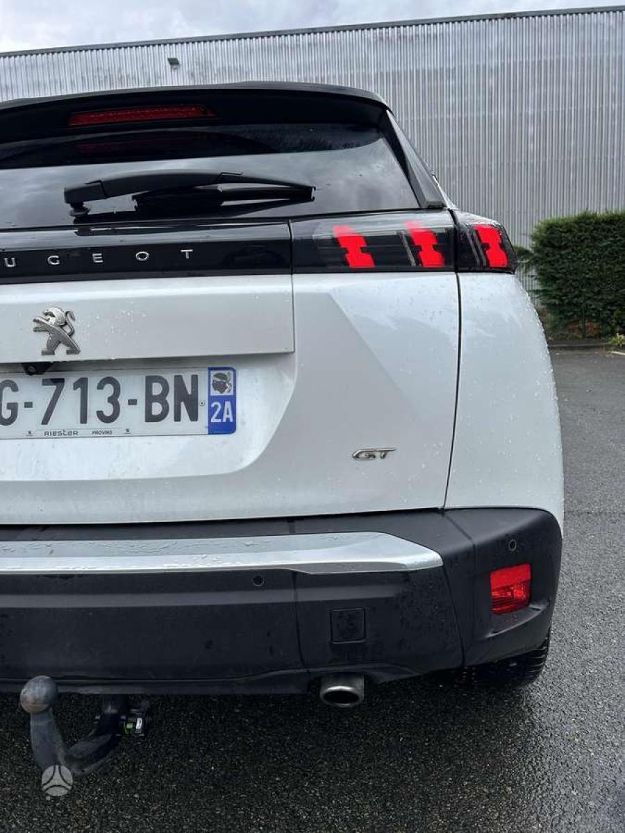 Balts Peugeot 2008 2022 Tauragė, ar dzinēja tilpumu 1.50 L un nobraukumu 264 tūkst. km par 9950 €, foto 13 vietnē AUTOMOTO.COM.LV