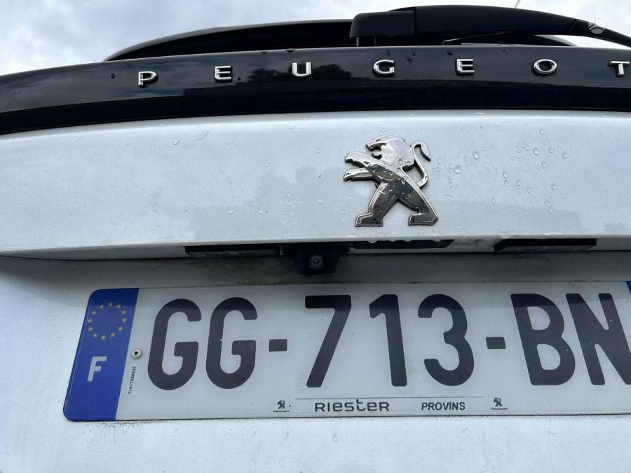 Balts Peugeot 2008 2022 Tauragė, ar dzinēja tilpumu 1.50 L un nobraukumu 264 tūkst. km par 9950 €, foto 15 vietnē AUTOMOTO.COM.LV