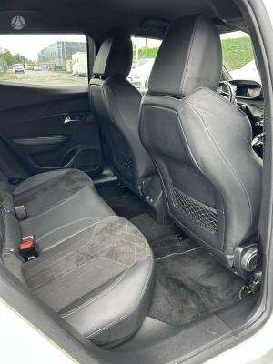 Balts Peugeot 2008 2022 Tauragė, ar dzinēja tilpumu 1.50 L un nobraukumu 264 tūkst. km par 9950 €, foto 20 vietnē AUTOMOTO.COM.LV
