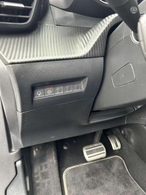 Balts Peugeot 2008 2022 Tauragė, ar dzinēja tilpumu 1.50 L un nobraukumu 264 tūkst. km par 9950 €, foto 24 vietnē AUTOMOTO.COM.LV
