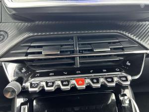 Balts Peugeot 2008 2022 Tauragė, ar dzinēja tilpumu 1.50 L un nobraukumu 264 tūkst. km par 9950 €, foto 26 vietnē AUTOMOTO.COM.LV