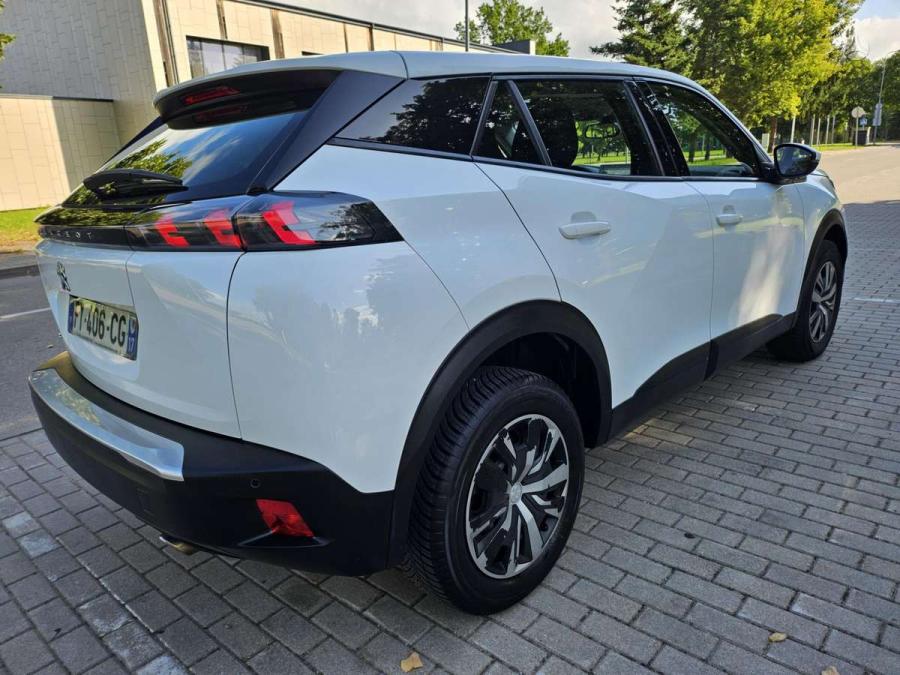 Balts Peugeot 2008 2021 Tauragė, ar dzinēja tilpumu 1.50 L un nobraukumu 214 tūkst. km par 8900 €, foto 5 vietnē AUTOMOTO.COM.LV