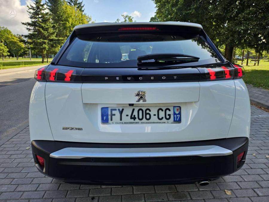 Balts Peugeot 2008 2021 Tauragė, ar dzinēja tilpumu 1.50 L un nobraukumu 214 tūkst. km par 8900 €, foto 8 vietnē AUTOMOTO.COM.LV