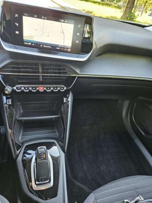 Balts Peugeot 2008 2021 Tauragė, ar dzinēja tilpumu 1.50 L un nobraukumu 214 tūkst. km par 8900 €, foto 14 vietnē AUTOMOTO.COM.LV