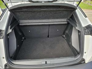 Balts Peugeot 2008 2021 Tauragė, ar dzinēja tilpumu 1.50 L un nobraukumu 214 tūkst. km par 8900 €, foto 17 vietnē AUTOMOTO.COM.LV
