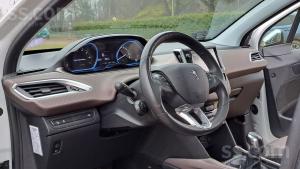 Balts Peugeot 2008 2014 Jelgava, ar dzinēja tilpumu 1.20 L un nobraukumu 144 tūkst. km par 5990 €, foto 7 vietnē AUTOMOTO.COM.LV