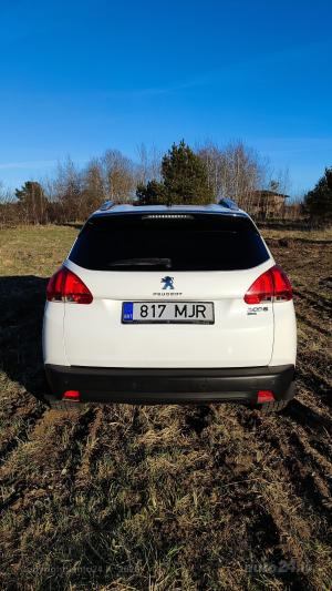 Balts Peugeot 2008 2014 Tallina, ar dzinēja tilpumu 1.20 L un nobraukumu 122 tūkst. km par 3900 €, foto 7 vietnē AUTOMOTO.COM.LV