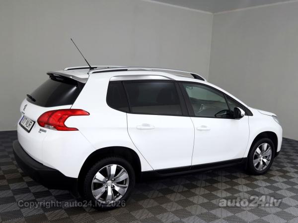 White Peugeot 2008 2014 in Tallinn, with an engine capacity of 1.20 L and mileage of 119 thousand km for 4699 €, photo 3 on AUTOMOTO.COM.LV