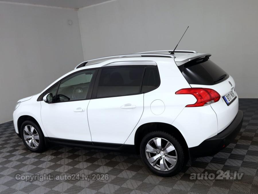 White Peugeot 2008 2014 in Tallinn, with an engine capacity of 1.20 L and mileage of 119 thousand km for 4699 €, photo 5 on AUTOMOTO.COM.LV