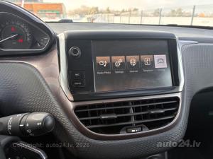 Balts Peugeot 2008 2015 Tallina, ar dzinēja tilpumu 1.60 L un nobraukumu 253 tūkst. km par 4999 €, foto 23 vietnē AUTOMOTO.COM.LV