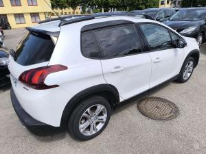 Balts Peugeot 2008 2017 Tauragė, ar dzinēja tilpumu 1.20 L un nobraukumu 66 tūkst. km par 6500 €, foto 4 vietnē AUTOMOTO.COM.LV