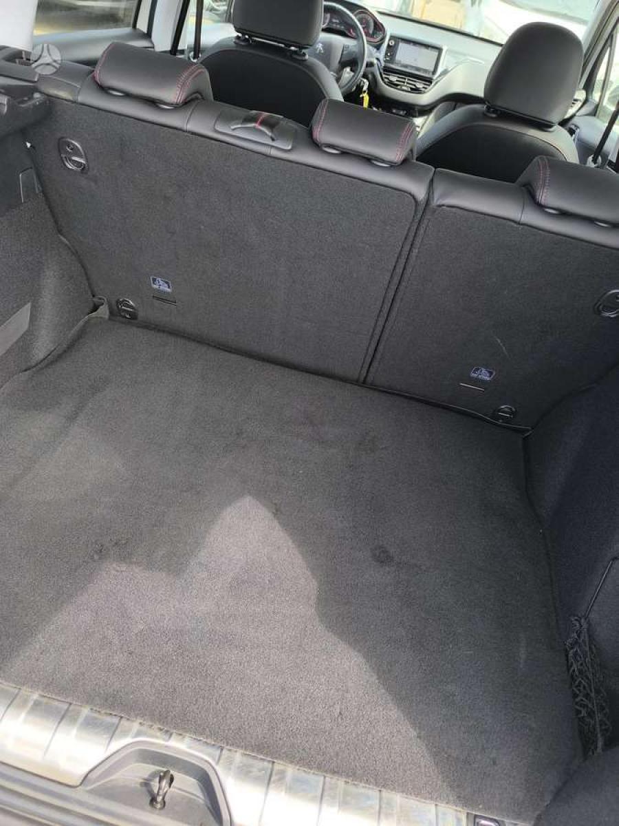 Balts Peugeot 2008 2017 Tauragė, ar dzinēja tilpumu 1.20 L un nobraukumu 66 tūkst. km par 6500 €, foto 9 vietnē AUTOMOTO.COM.LV