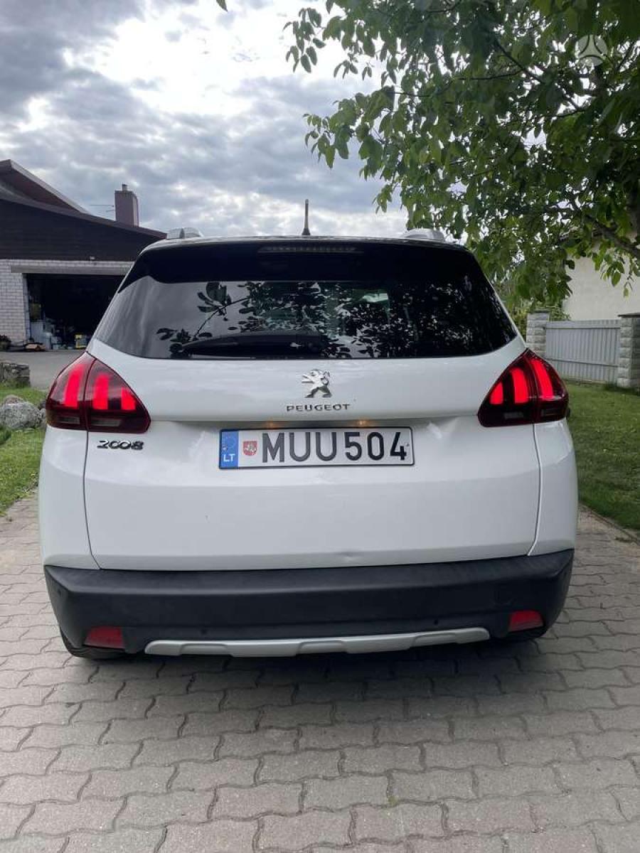 White Peugeot 2008 2017 in Raseiniai, with an engine capacity of 1.56 L and mileage of 148 thousand km for 5200 €, photo 6 on AUTOMOTO.COM.LV