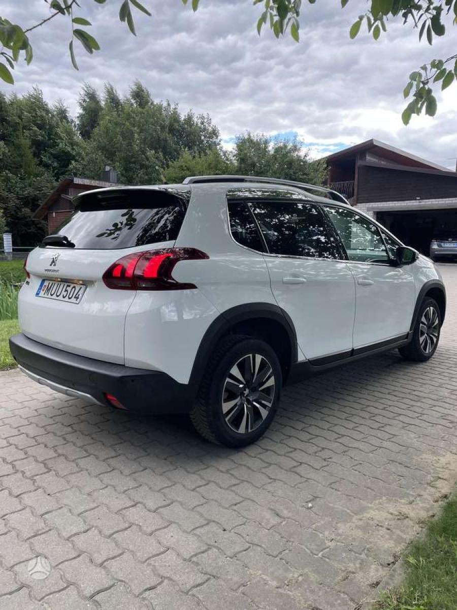 White Peugeot 2008 2017 in Raseiniai, with an engine capacity of 1.56 L and mileage of 148 thousand km for 5200 €, photo 7 on AUTOMOTO.COM.LV