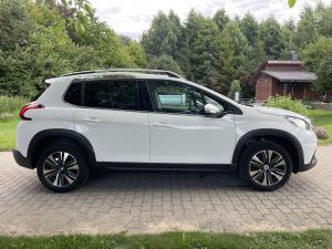 White Peugeot 2008 2017 in Raseiniai, with an engine capacity of 1.56 L and mileage of 148 thousand km for 5200 €, photo 8 on AUTOMOTO.COM.LV