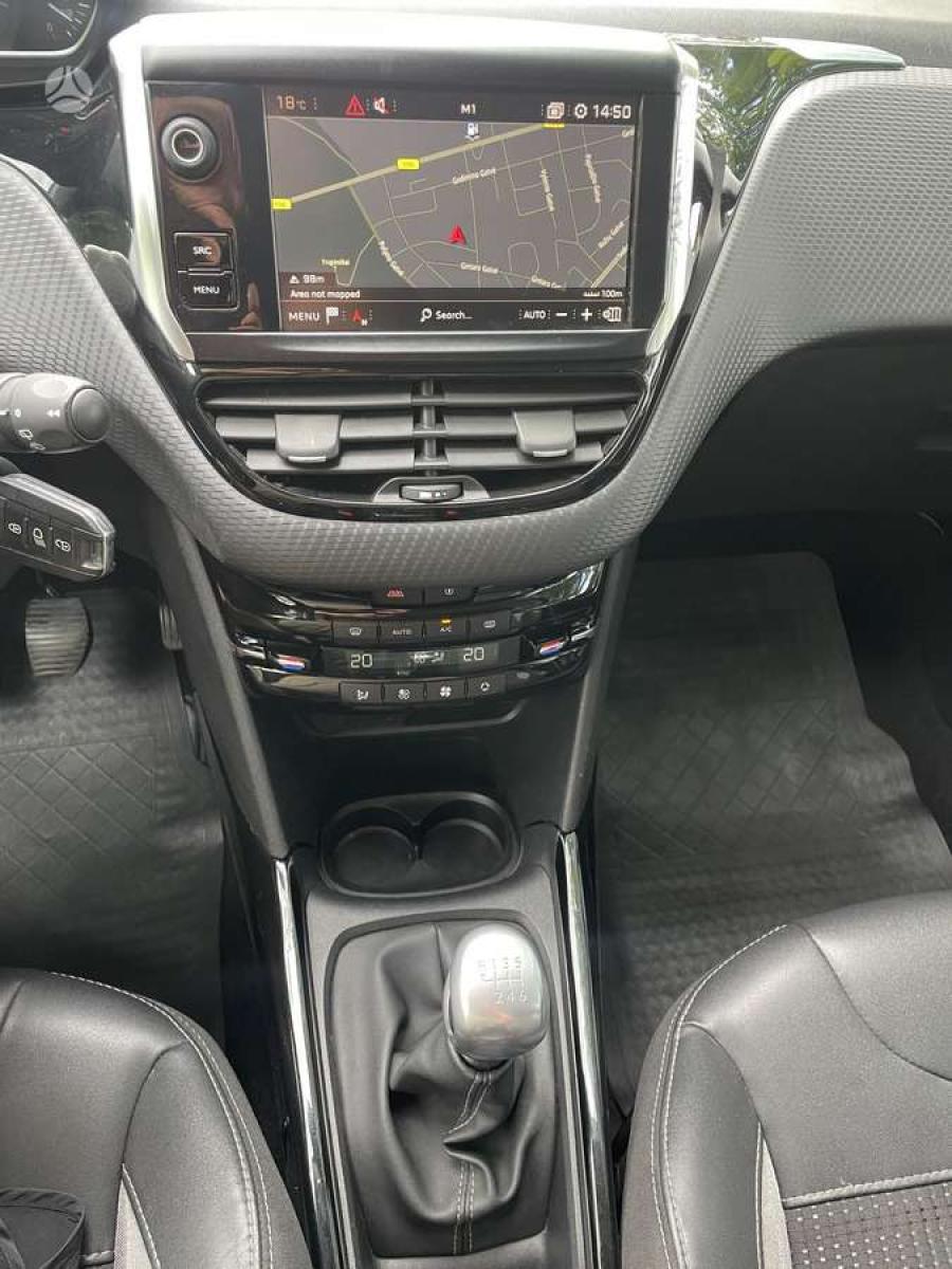 White Peugeot 2008 2017 in Raseiniai, with an engine capacity of 1.56 L and mileage of 148 thousand km for 5200 €, photo 21 on AUTOMOTO.COM.LV