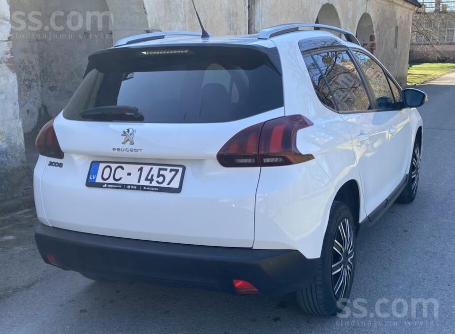 Balts Peugeot 2008 2018 Dobele, ar dzinēja tilpumu 1.50 L un nobraukumu 212 tūkst. km par 6500 €, foto 4 vietnē AUTOMOTO.COM.LV