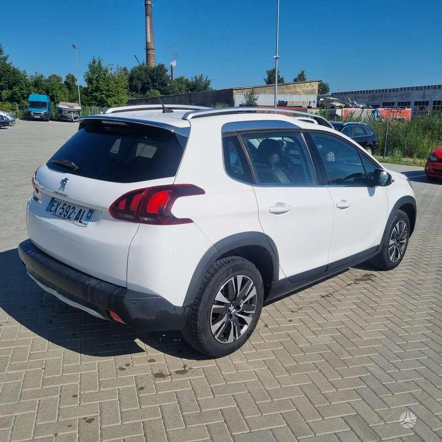 Balts Peugeot 2008 2018 Tauragė, ar dzinēja tilpumu 1.20 L un nobraukumu 152 tūkst. km par 4950 €, foto 4 vietnē AUTOMOTO.COM.LV
