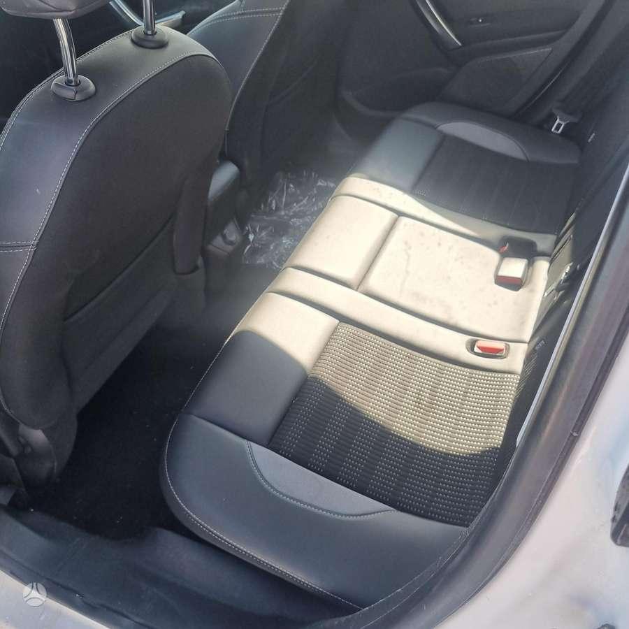 Balts Peugeot 2008 2018 Tauragė, ar dzinēja tilpumu 1.20 L un nobraukumu 152 tūkst. km par 4950 €, foto 7 vietnē AUTOMOTO.COM.LV