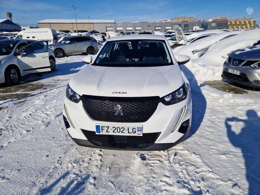 Balts Peugeot 2008 2021 Tauragė, ar dzinēja tilpumu 1.50 L un nobraukumu 158 tūkst. km par 9300 €, foto 2 vietnē AUTOMOTO.COM.LV