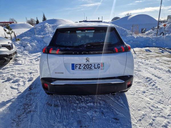 White Peugeot 2008 2021 in Taurage, with an engine capacity of 1.50 L and mileage of 158 thousand km for 9300 €, photo 5 on AUTOMOTO.COM.LV