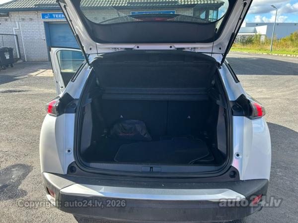 Peugeot 2008 2023 Tallina vietnē Balts Peugeot 2008 2023 Tallina, ar dzinēja tilpumu 1.50 L un nobraukumu 56 tūkst. km par 18600 €, foto 7 vietnē AUTOMOTO.COM.LV