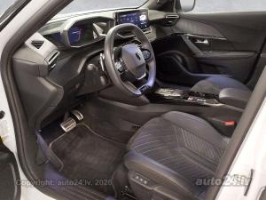 Balts Peugeot 2008 2025 Tallina, ar dzinēja tilpumu 0.00 L un nobraukumu 12 tūkst. km par 27490 €, foto 4 vietnē AUTOMOTO.COM.LV