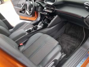 Dzeltens Peugeot 2008 2021 Viļņa, ar dzinēja tilpumu 1.20 L un nobraukumu 35 tūkst. km par 13900 €, foto 10 vietnē AUTOMOTO.COM.LV