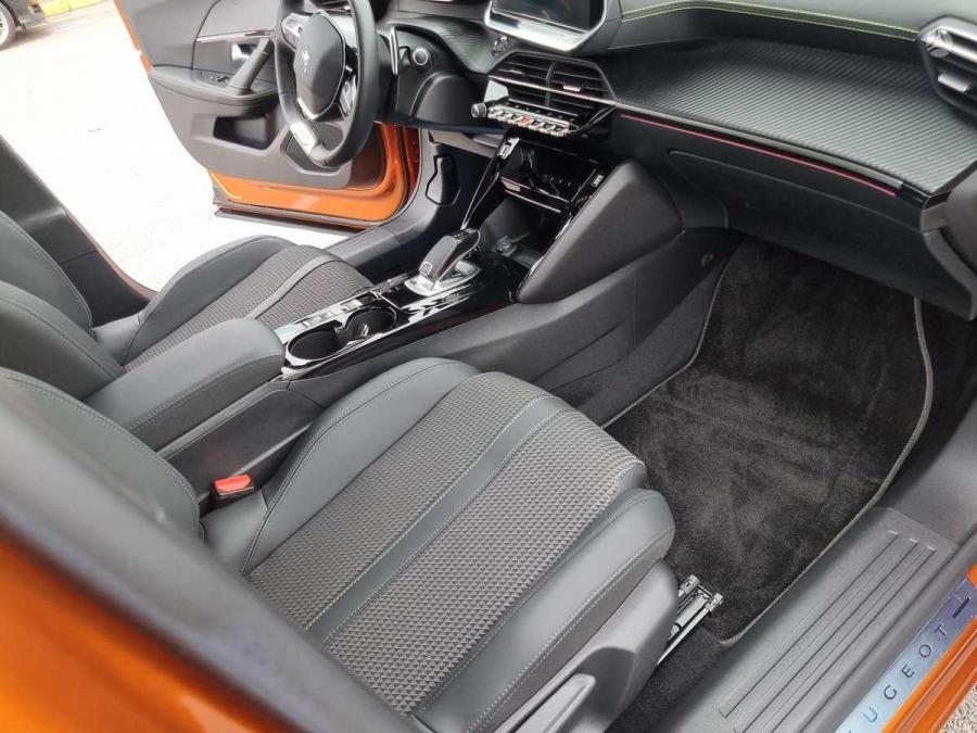 Dzeltens Peugeot 2008 2021 Viļņa, ar dzinēja tilpumu 1.20 L un nobraukumu 35 tūkst. km par 13900 €, foto 10 vietnē AUTOMOTO.COM.LV