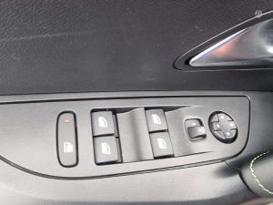 Dzeltens Peugeot 2008 2021 Viļņa, ar dzinēja tilpumu 1.20 L un nobraukumu 35 tūkst. km par 13900 €, foto 12 vietnē AUTOMOTO.COM.LV