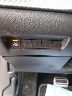 Dzeltens Peugeot 2008 2021 Viļņa, ar dzinēja tilpumu 1.20 L un nobraukumu 35 tūkst. km par 13900 €, foto 15 vietnē AUTOMOTO.COM.LV