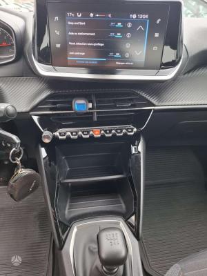 Dzeltens Peugeot 2008 2022 Utena, ar dzinēja tilpumu 1.20 L un nobraukumu 51 tūkst. km par 12400 €, foto 21 vietnē AUTOMOTO.COM.LV
