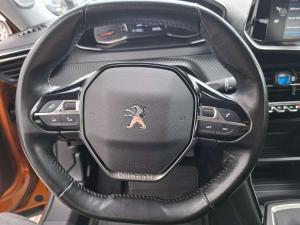 Dzeltens Peugeot 2008 2022 Utena, ar dzinēja tilpumu 1.20 L un nobraukumu 51 tūkst. km par 12400 €, foto 23 vietnē AUTOMOTO.COM.LV