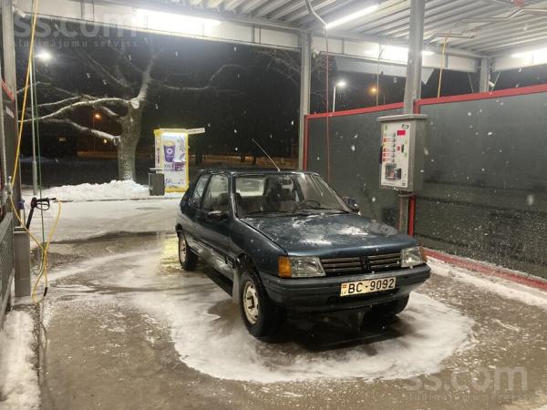 Blue Peugeot 205 1984 in Kuldiga, with an engine capacity of 1.40 L and mileage of 158 thousand km for 2150 €, photo 2 on AUTOMOTO.COM.LV